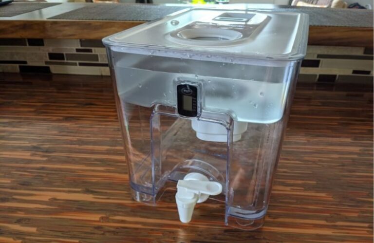 8 Best Fluoride Water Filters (October 2023)